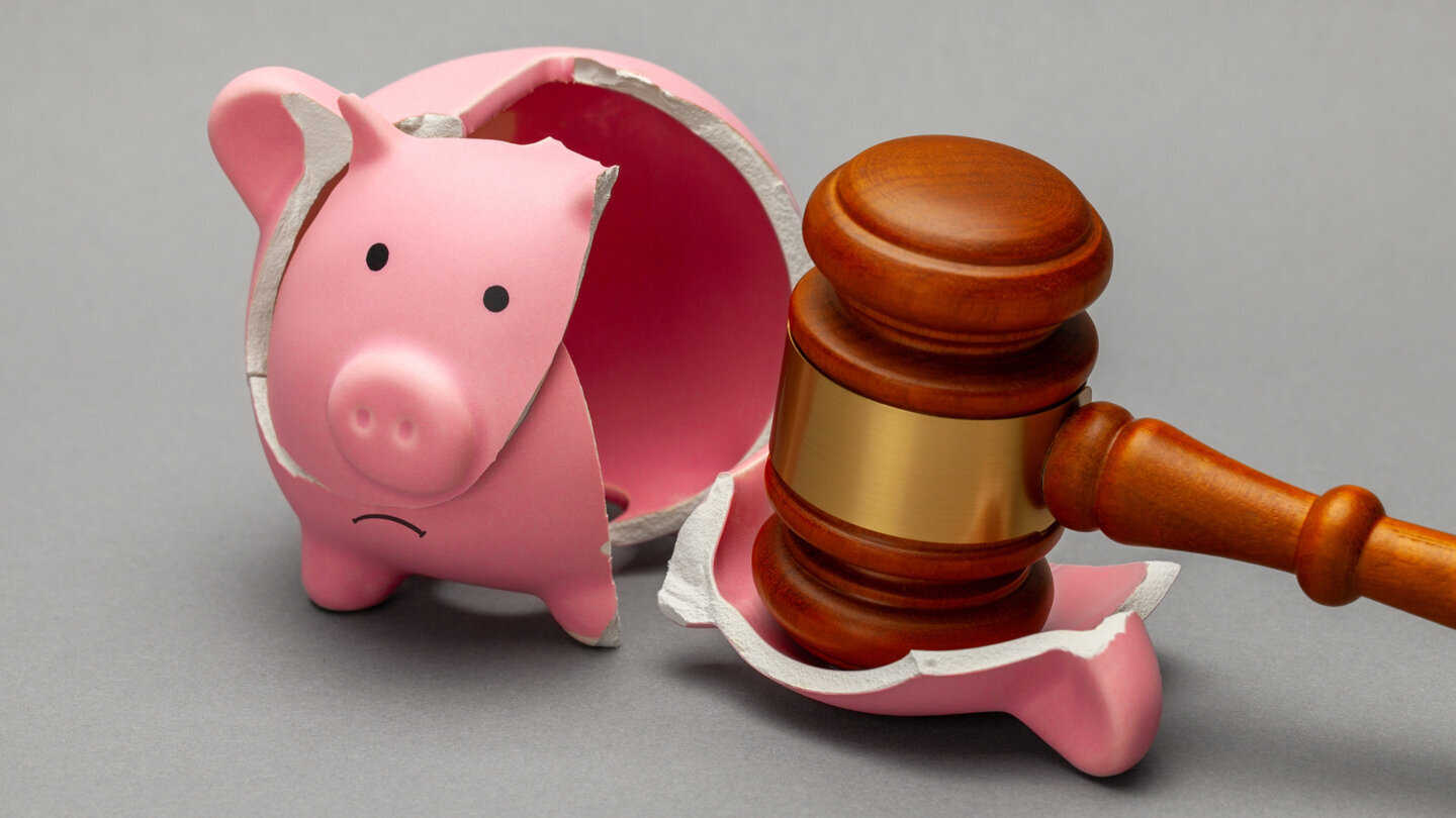 SmileDirectClub files for bankruptcy