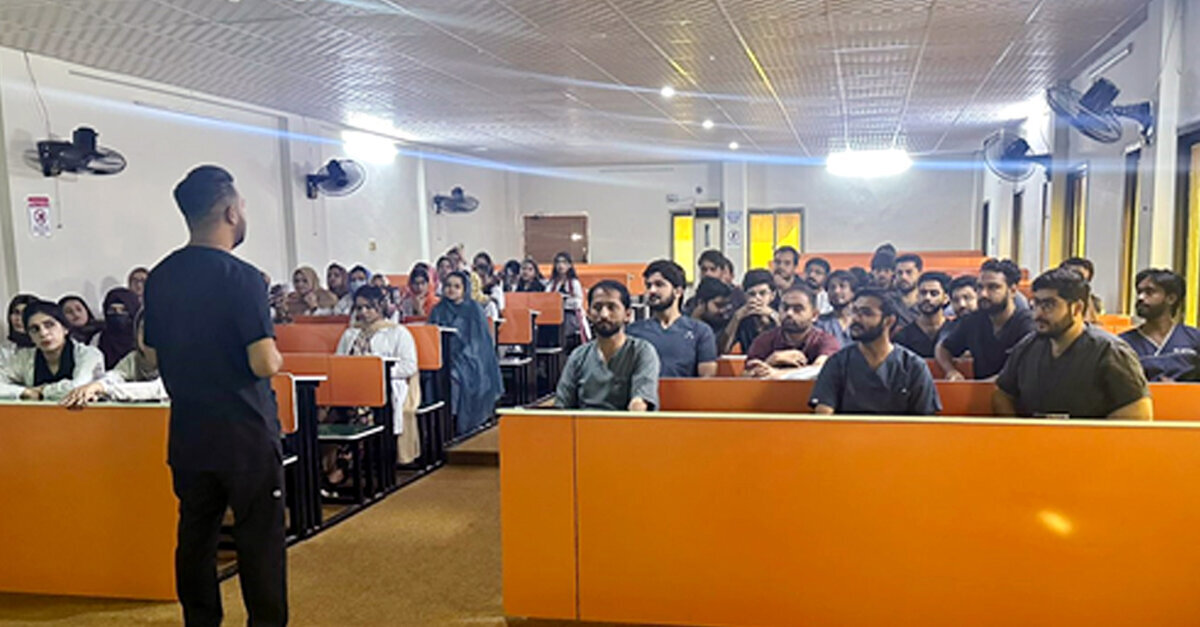 DT News - Pakistan - BDMC holds workshop to hone students’ leadership ...
