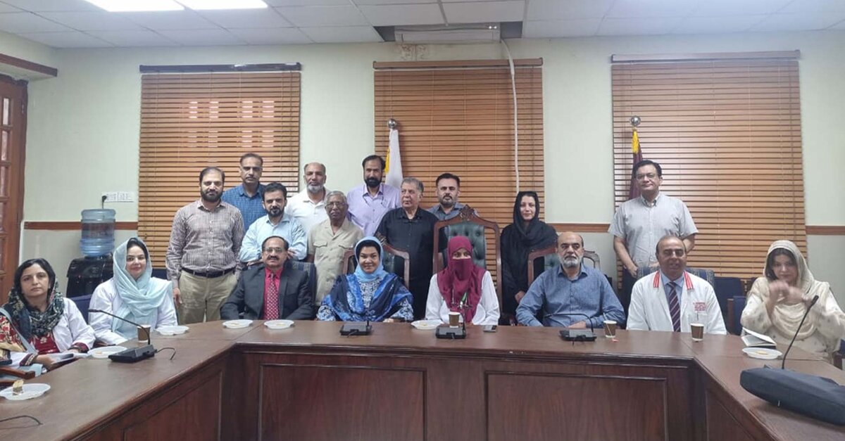 DT News - Pakistan - PDA Lahore hosts meeting at de’Montmorency College ...