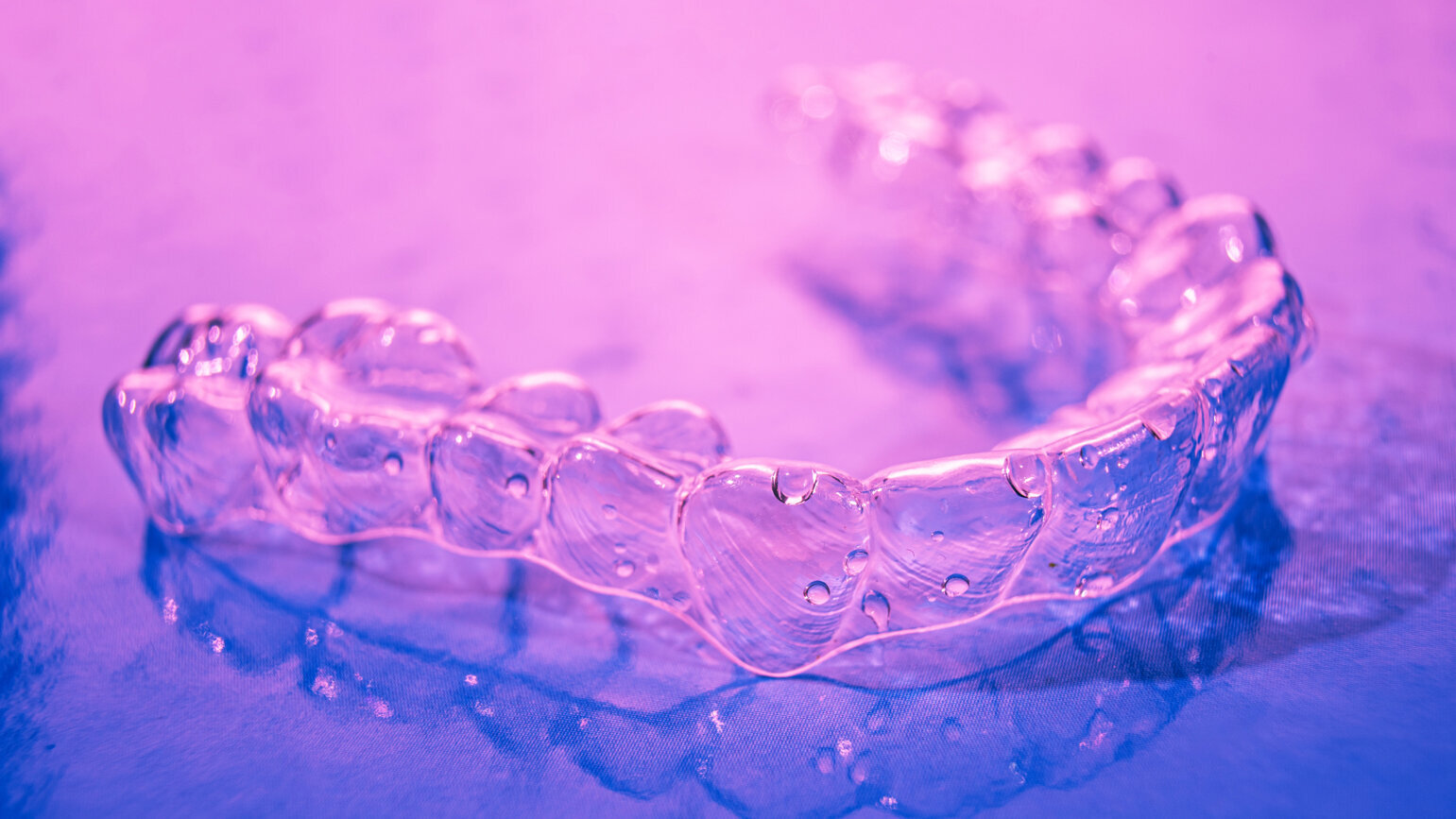 Straumann divests DrSmile clear aligners